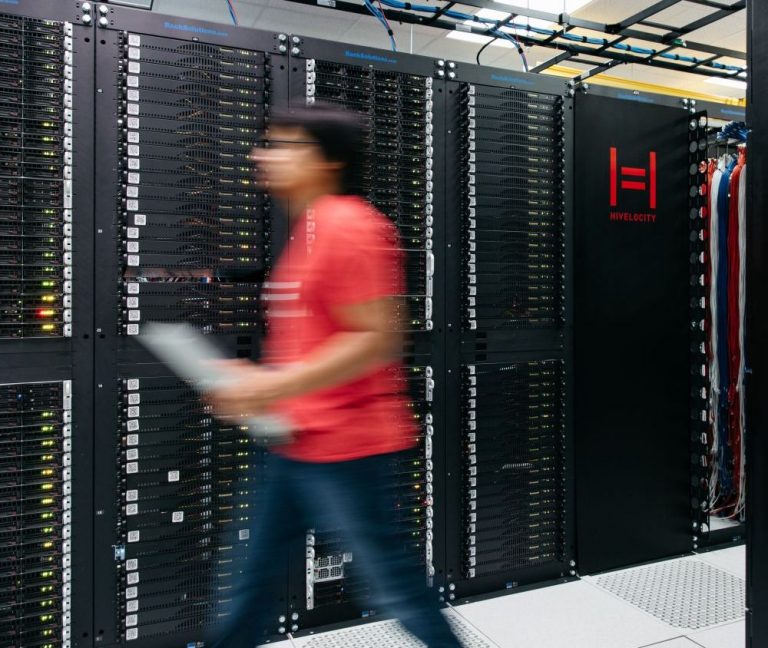 Dedicated Server Hosting | Instant & Custom Solutions | Hivelocity